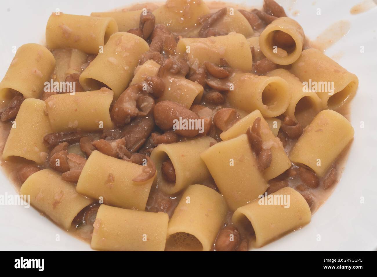 Traditional Italian Pasta With Borlotti Beans Stock Photo - Alamy