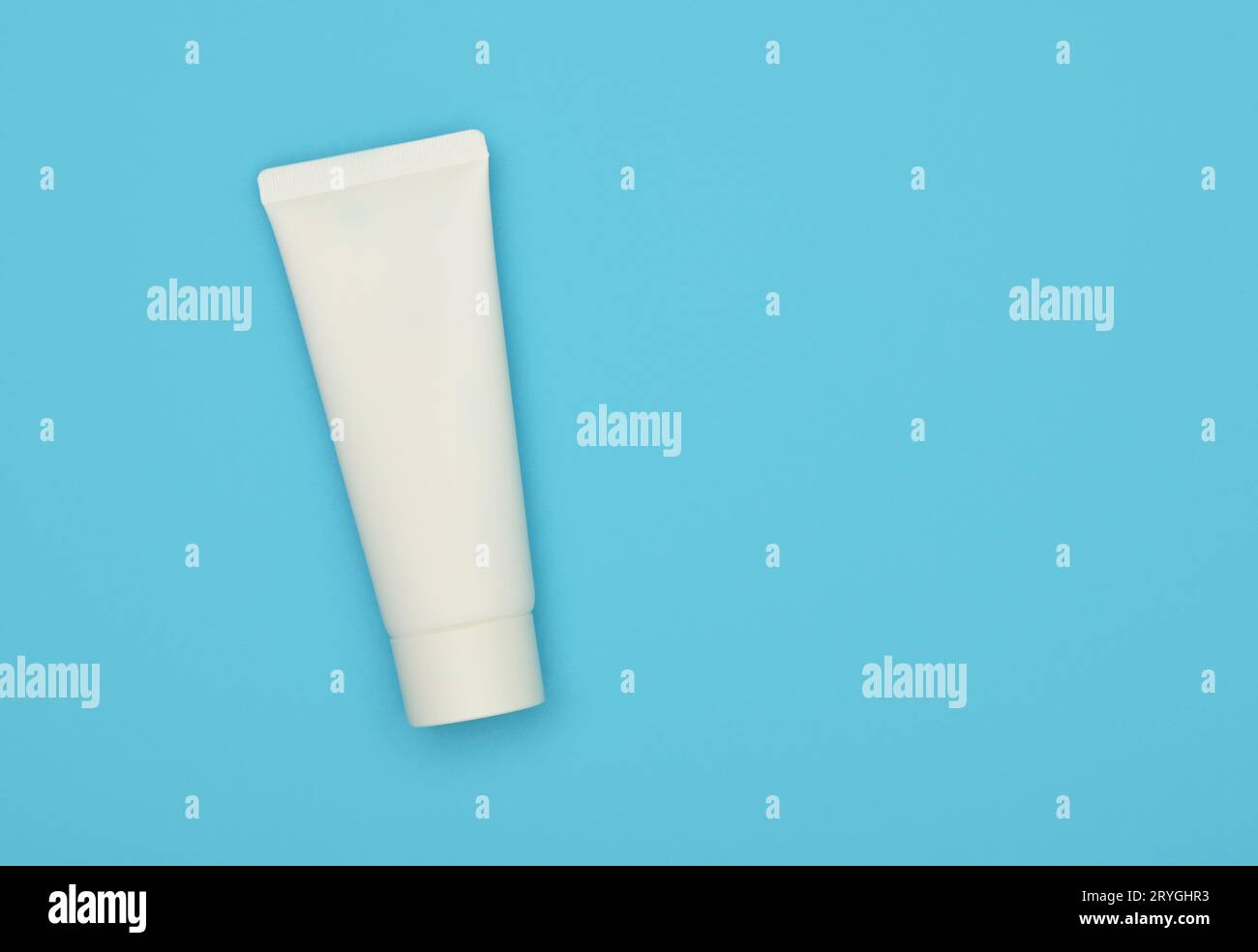 Blue skin cream hi-res stock photography and images - Alamy