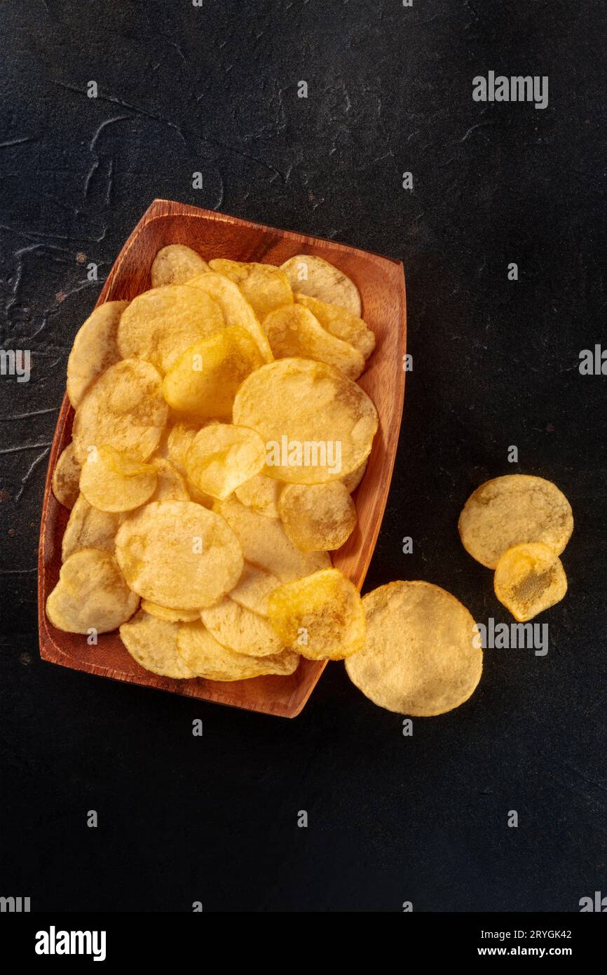 Top view round potato chips hi-res stock photography and images - Alamy