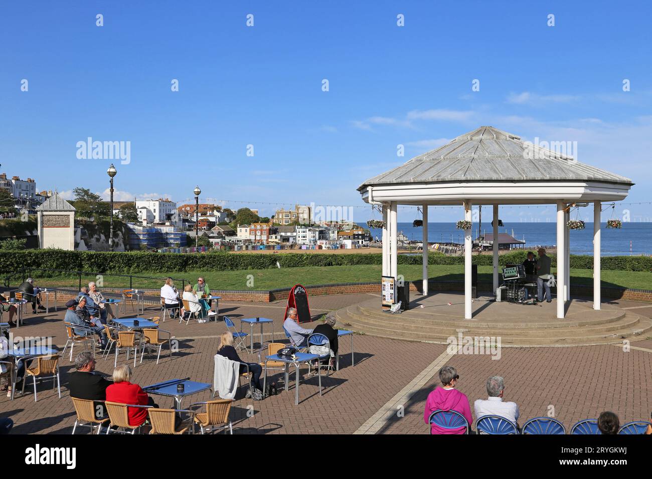 Victoria park bandstand hi-res stock photography and images - Alamy