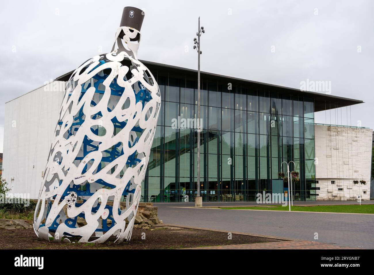 Centre square hi-res stock photography and images - Alamy