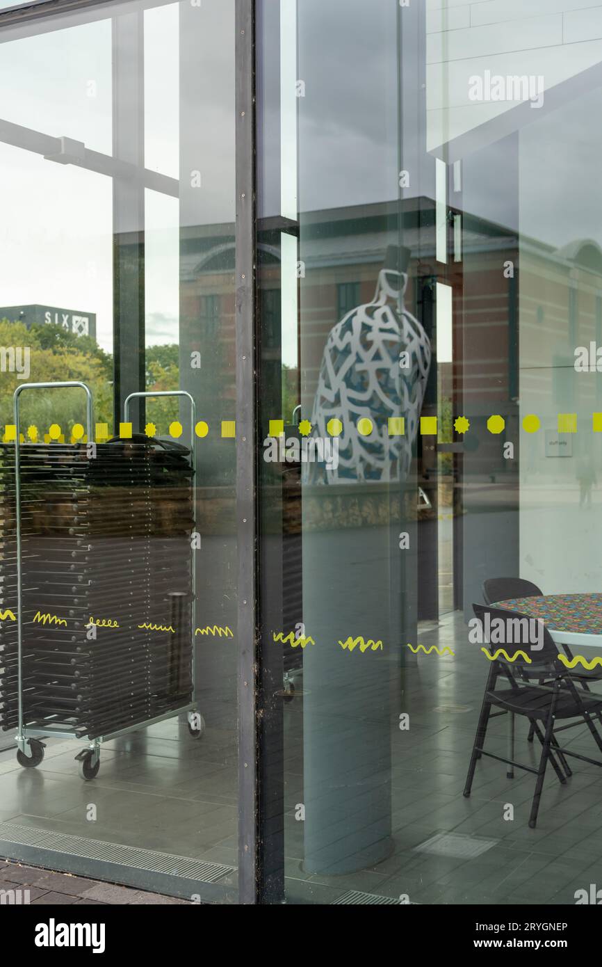 Bottle of notes hi-res stock photography and images - Alamy