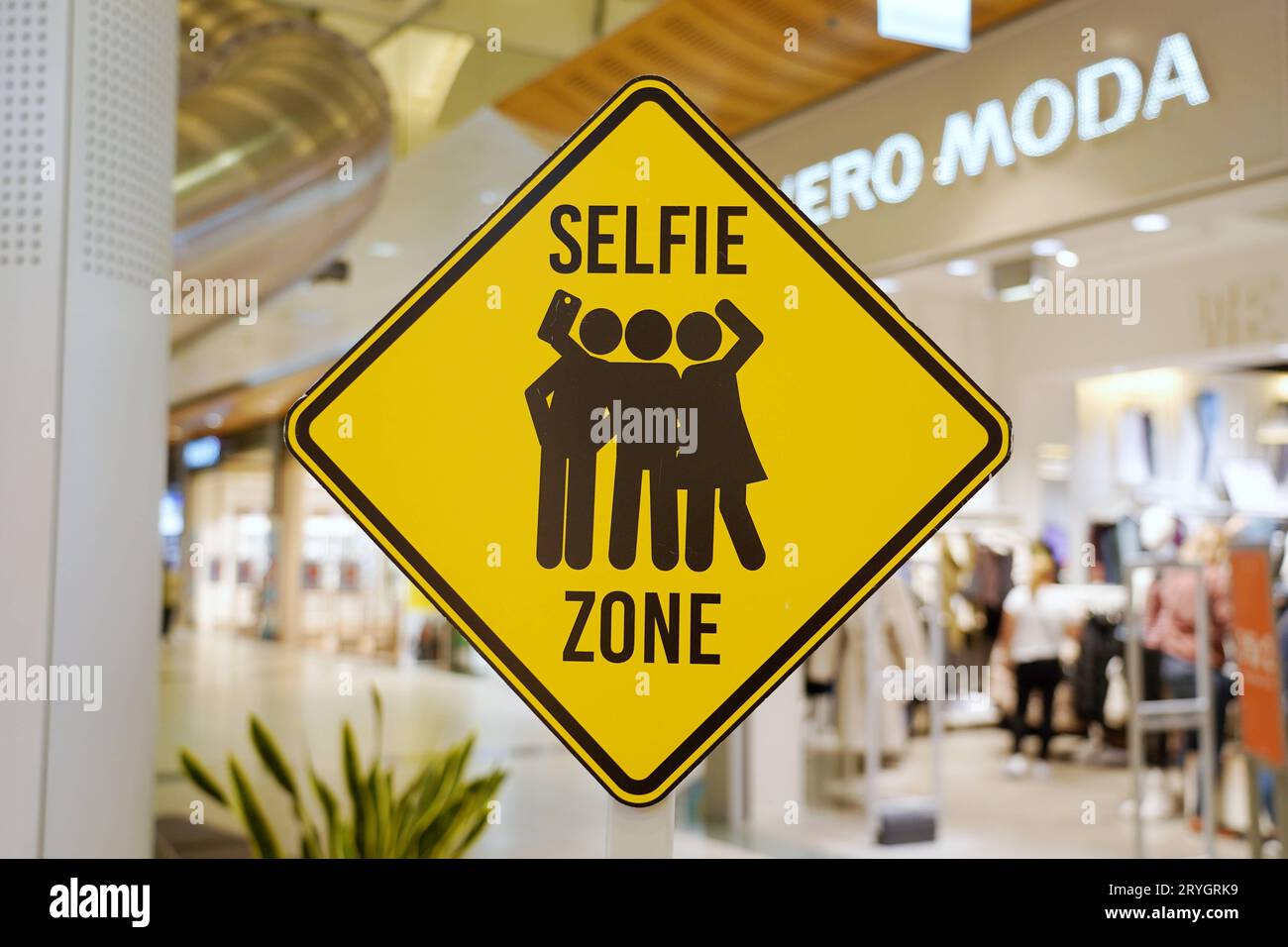 Selfie zone hi-res stock photography and images - Alamy