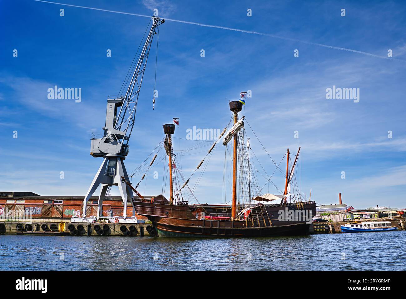 German sailing ships hi-res stock photography and images - Alamy