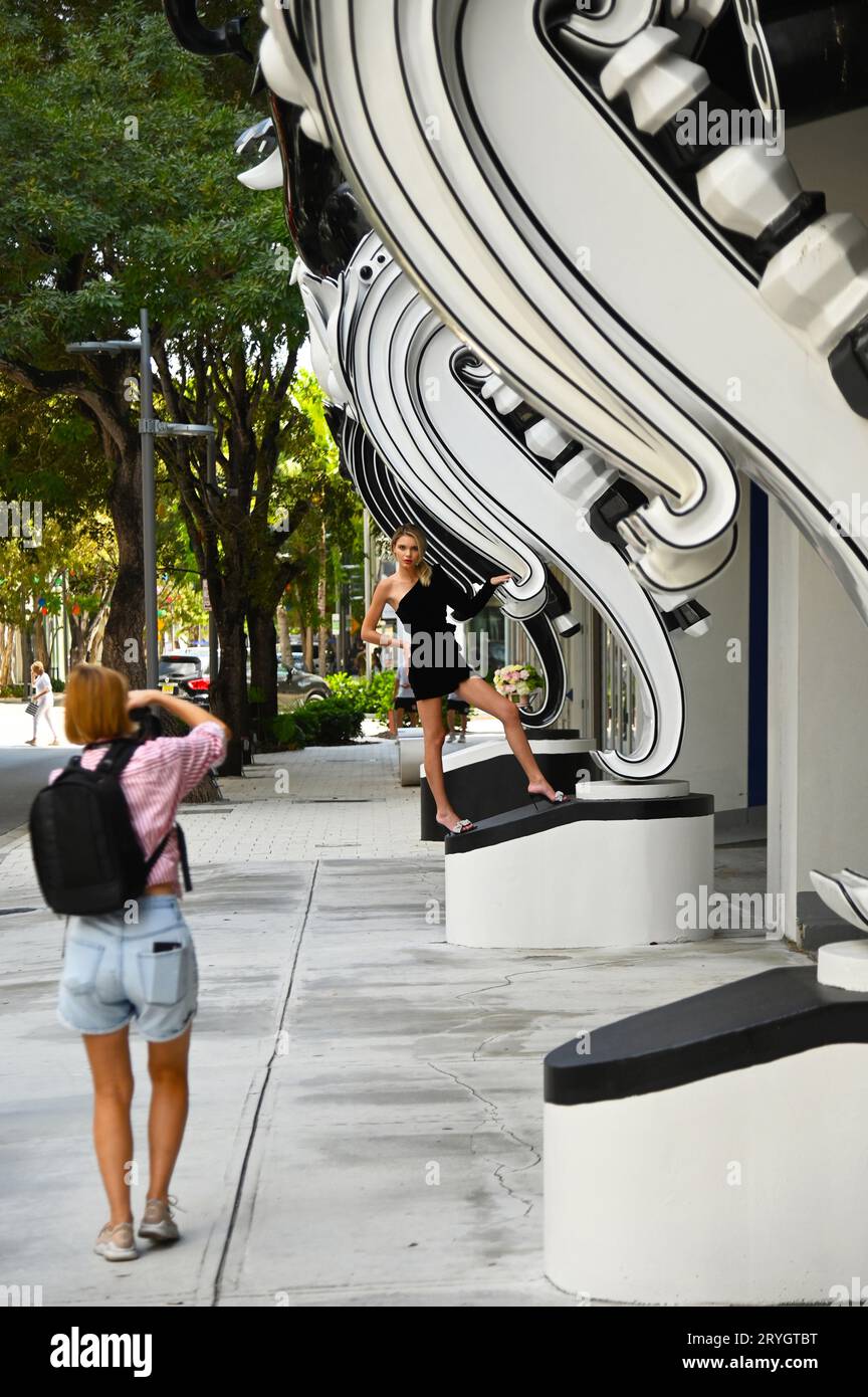 USA. FLORIDA. MIAMI. PHOTO SHOOTING AT THE MUSEUM GARAGE, CREATED IN ...