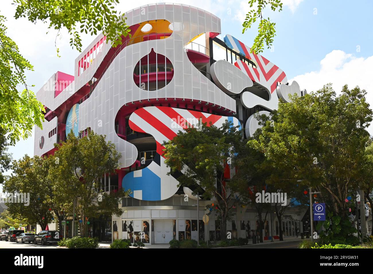 USA. FLORIDA. MIAMI. THE MUSEUM GARAGE, CREATED IN 2015 BY ARCHITECTS ...