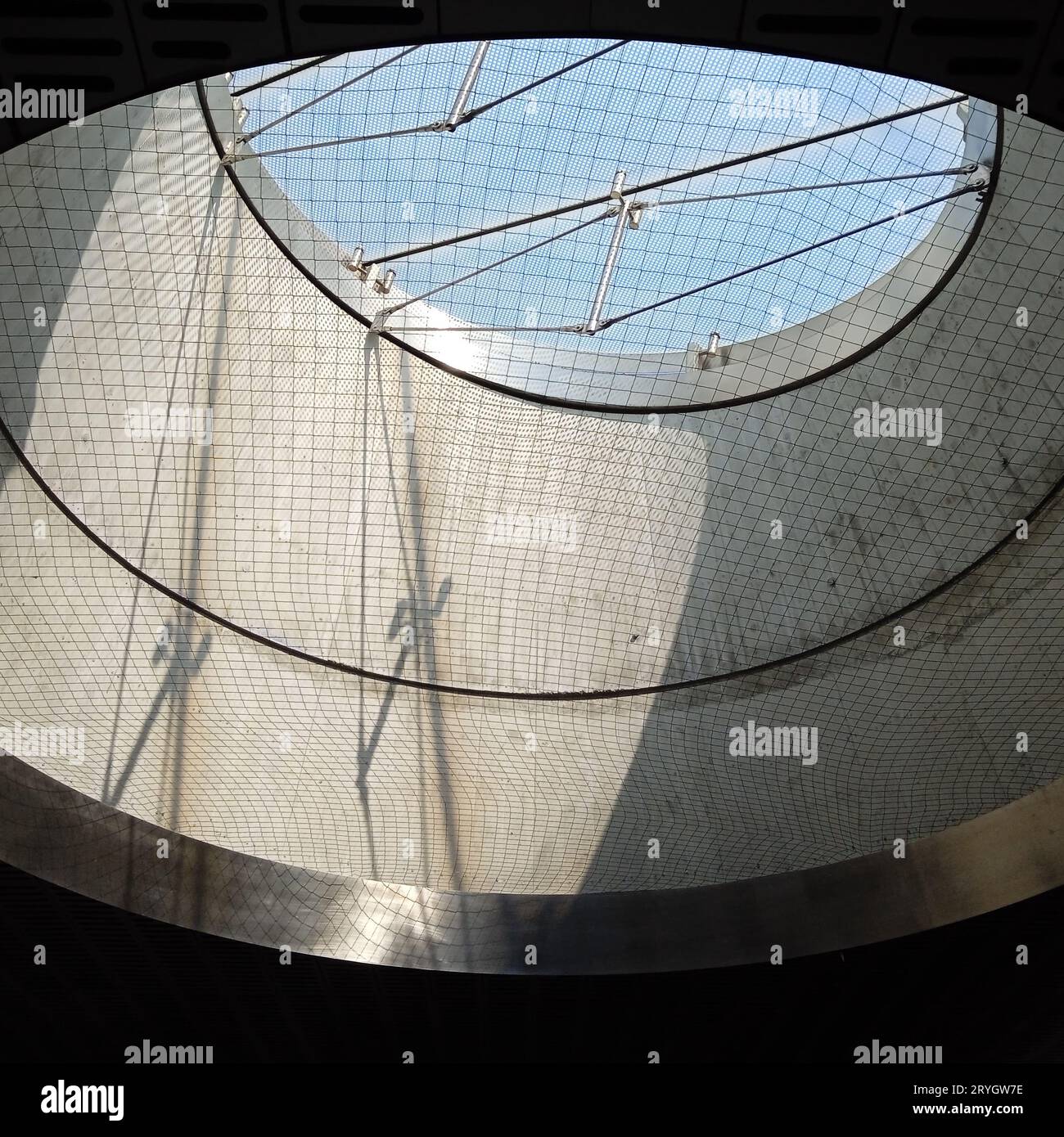 Condominium windows hi-res stock photography and images - Alamy