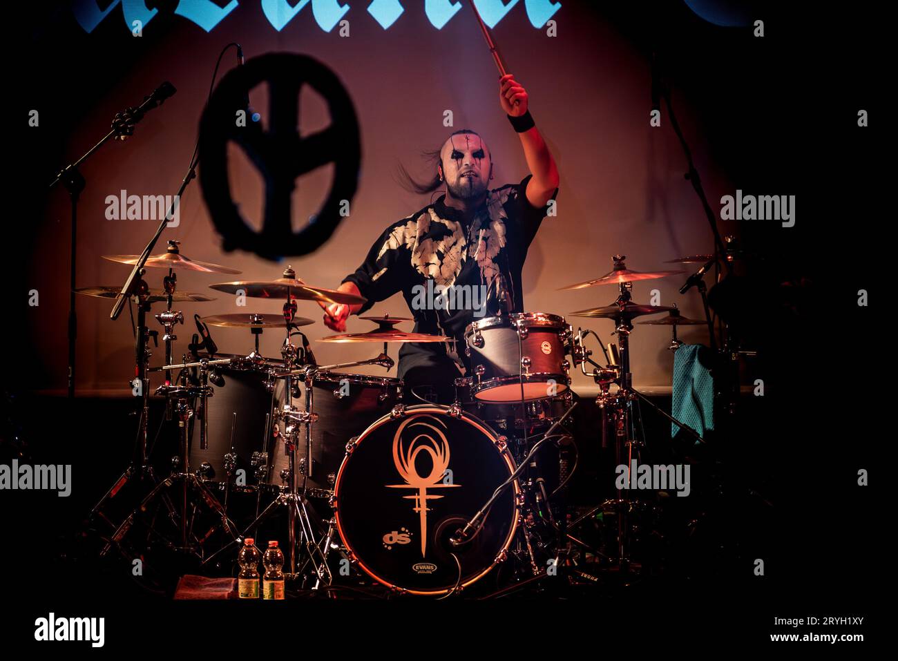 Lacuna coil show hi-res stock photography and images - Alamy