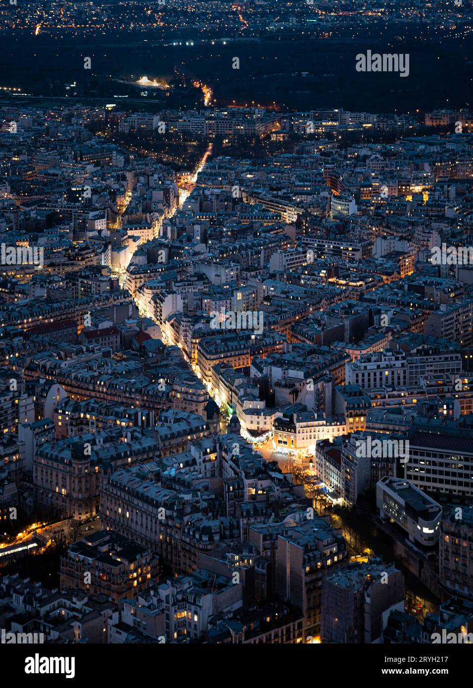 Paris streets night hi-res stock photography and images - Alamy