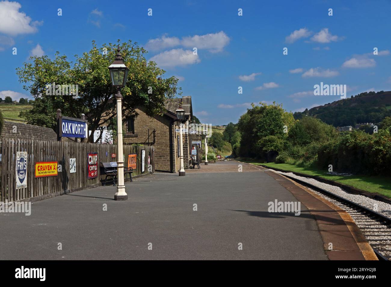 Oakworth Station on the Keighley & Worth Valley Railway Stock Photo - Alamy