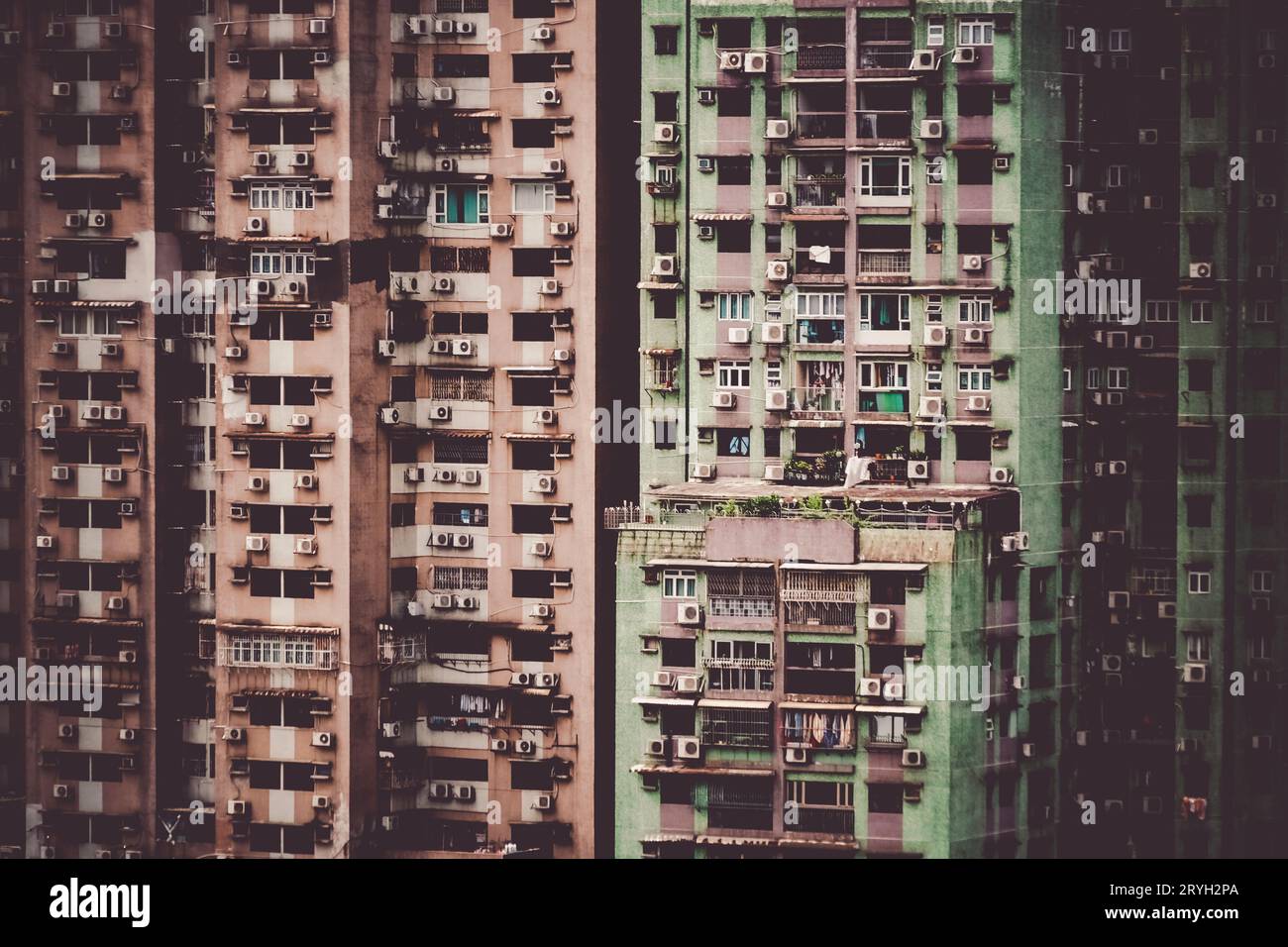 Housing complex areas hi-res stock photography and images - Alamy