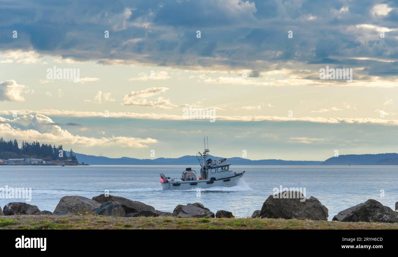 Small fishing trawler hi-res stock photography and images - Alamy