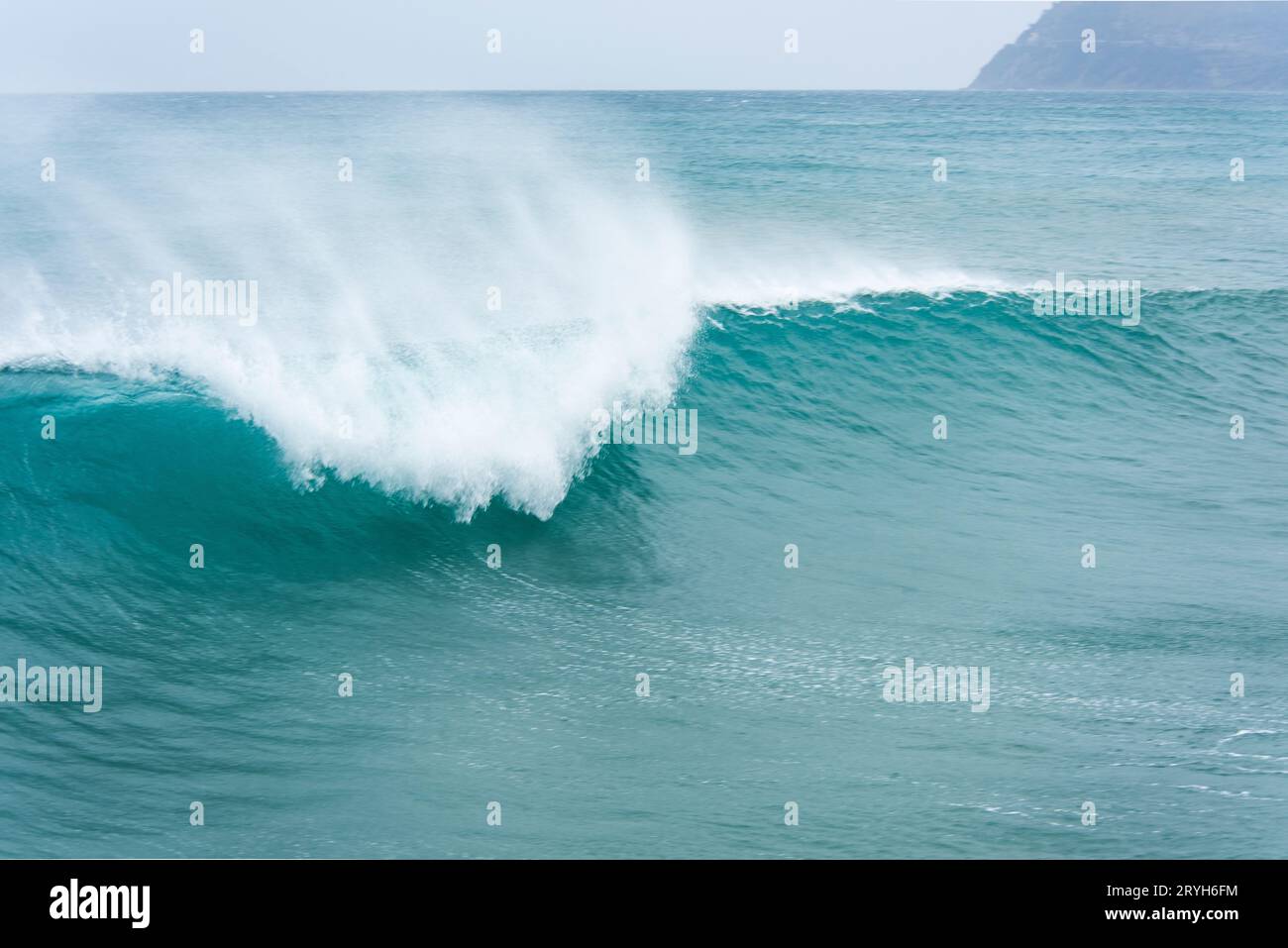Sea spraying hi-res stock photography and images - Alamy