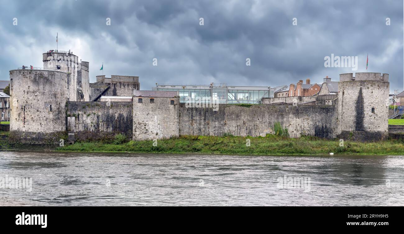 King John's Castle, Limerick, Ireland Stock Photo - Alamy