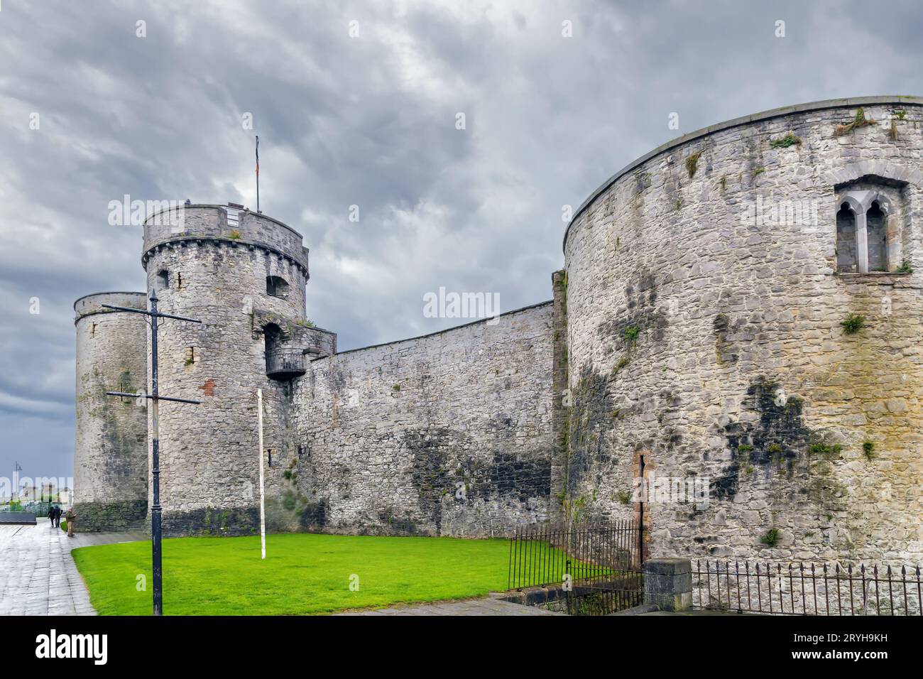 King John's Castle, Limerick, Ireland Stock Photo - Alamy