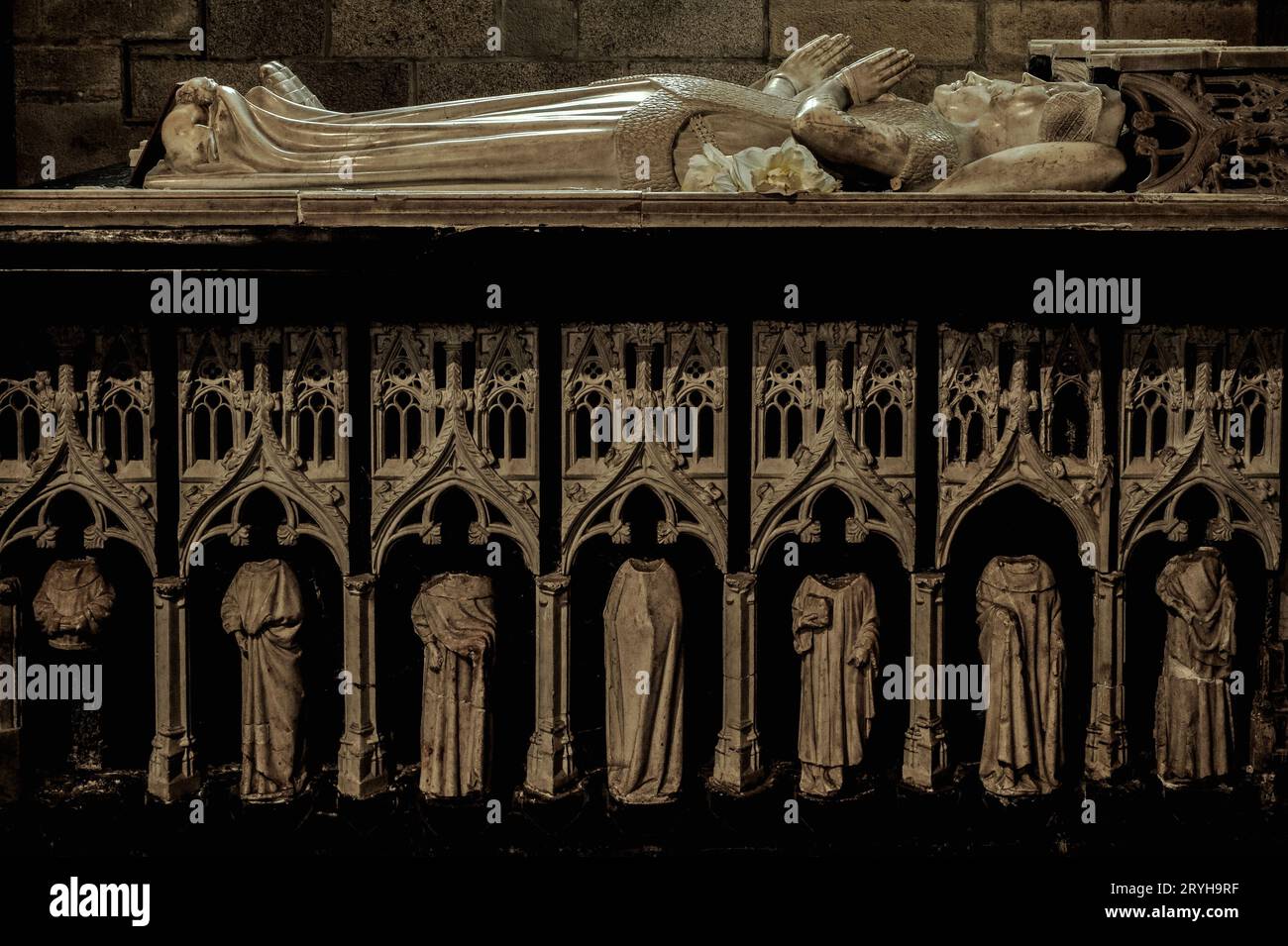 Line of headless mourners, statues decapitated during the French ...