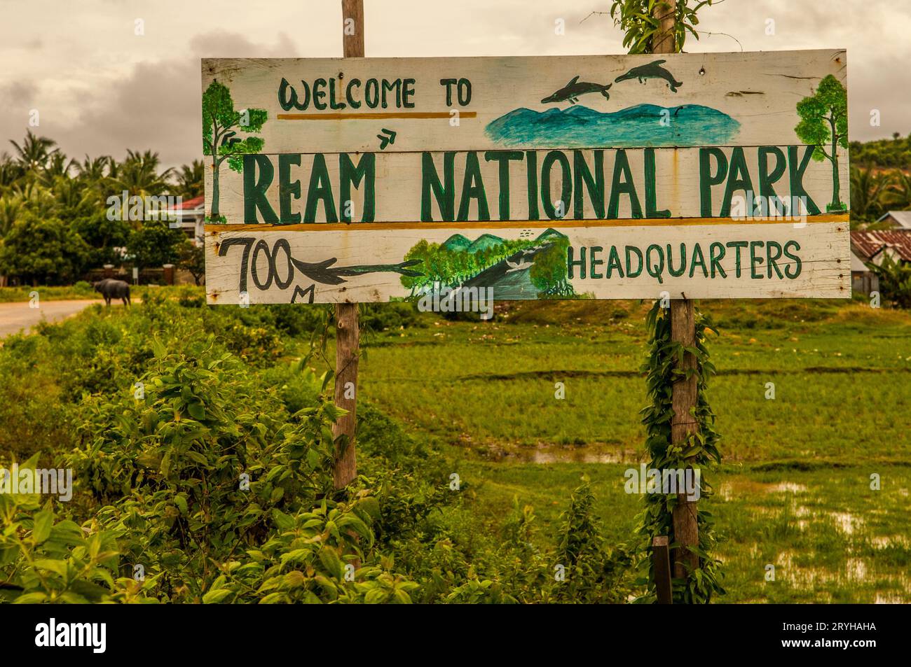 The welcome to "Ream National Park" hand painted sign (Preah Sihanouk ...