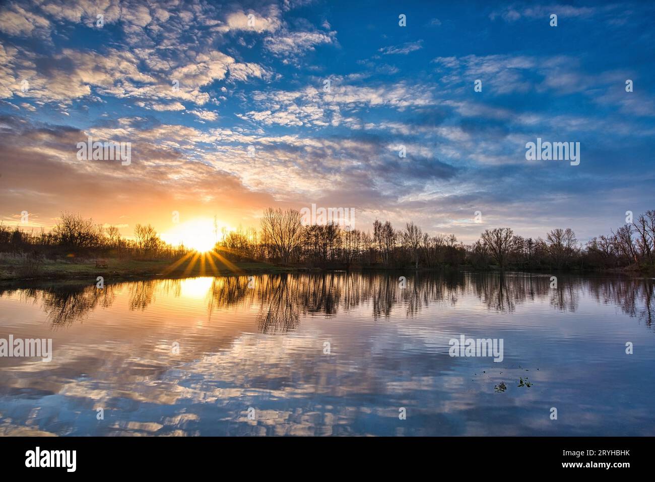 Gleaming hi-res stock photography and images - Alamy