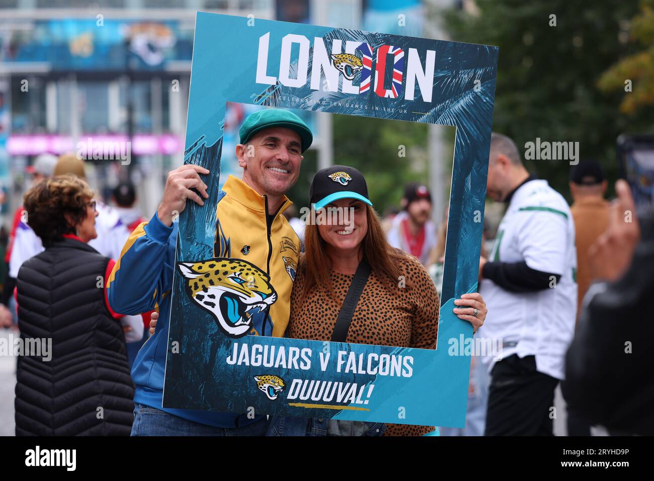 Wembley Stadium, London, UK. 1st Oct, 2023. NFL UK Football, Atlanta ...