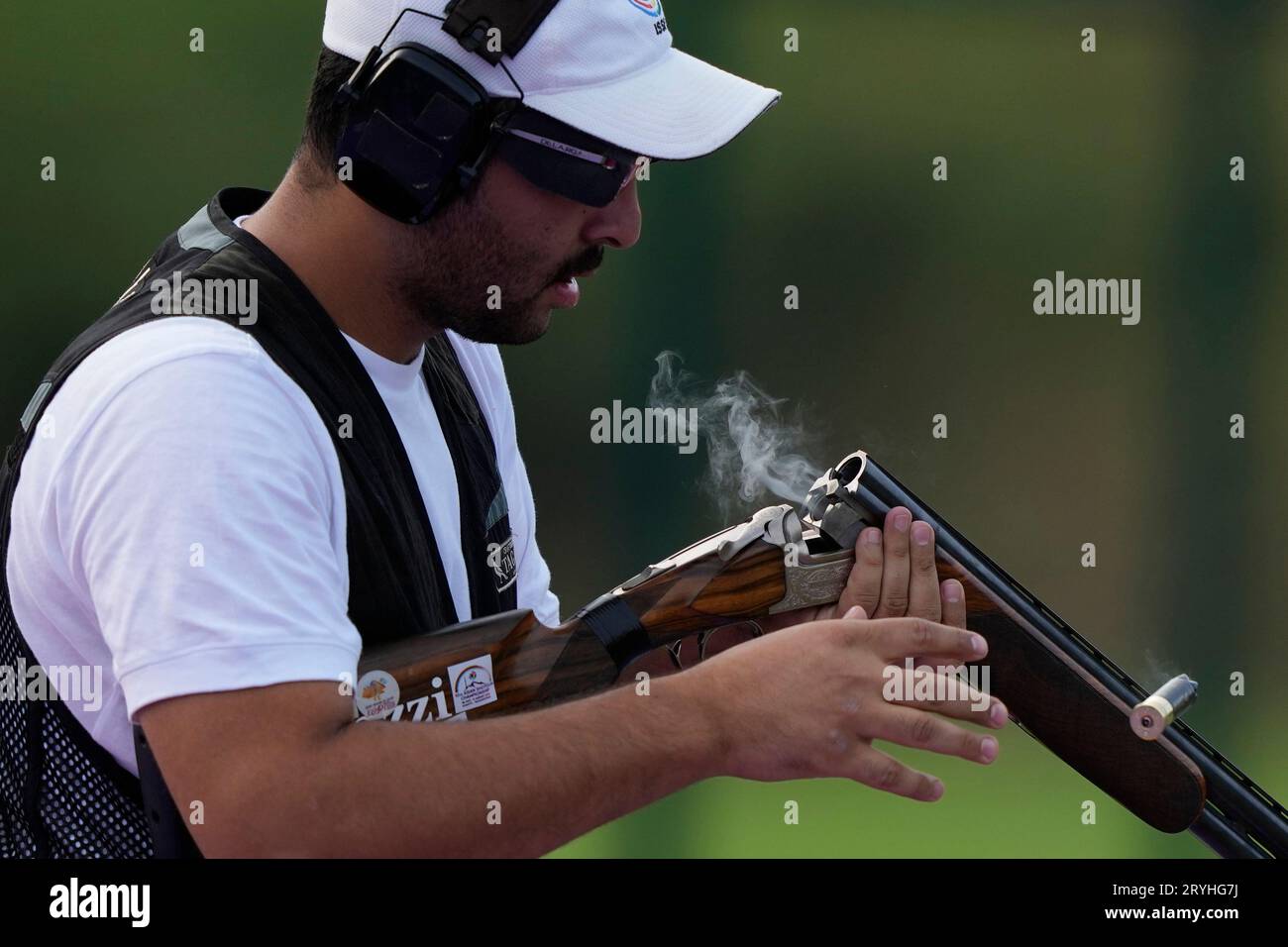 Kuwait's Talal Alfrashidi competes his way to silver in the Shooting ...
