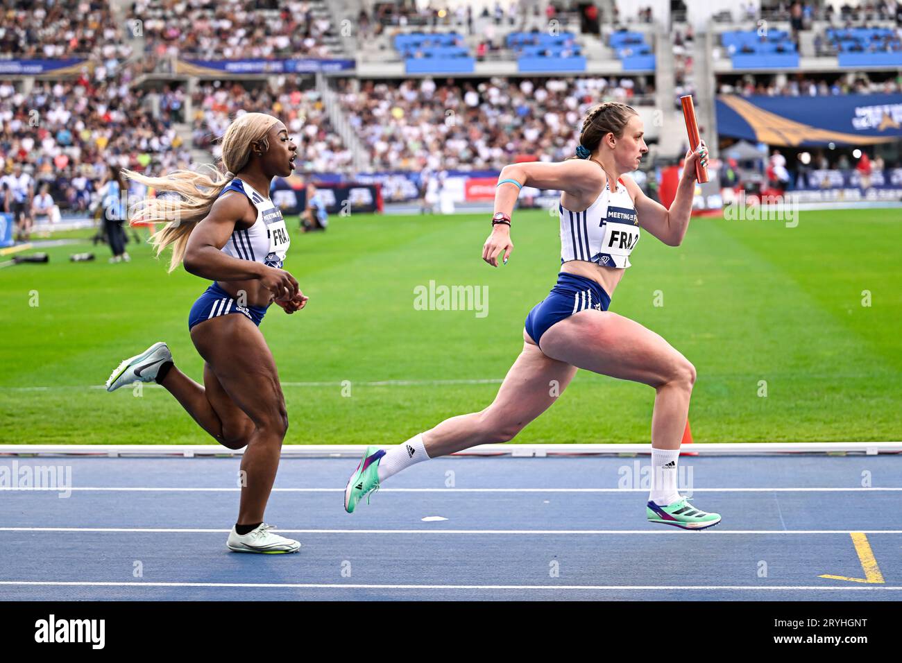Hilary Gode and Chloe Galet during the women's 4x100m relay of the ...