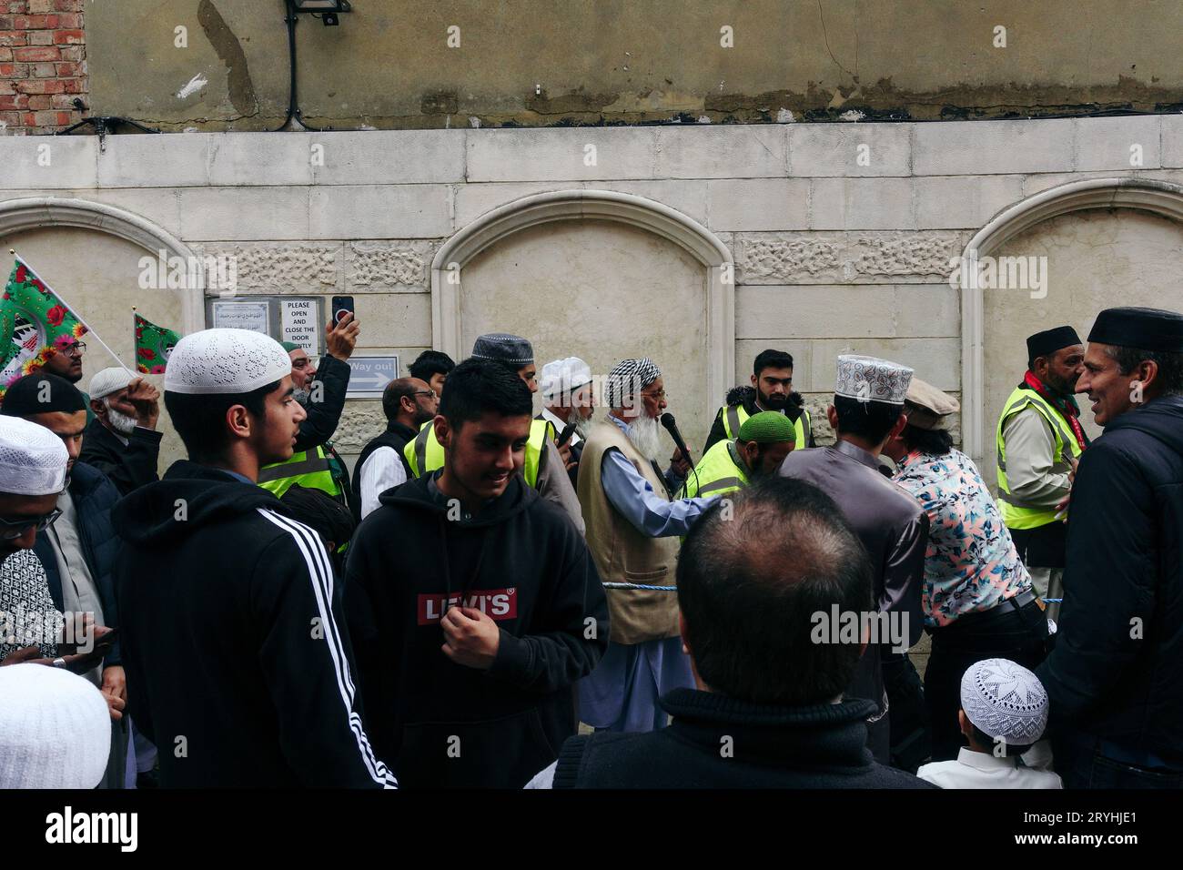 East ham high street london hi-res stock photography and images - Alamy