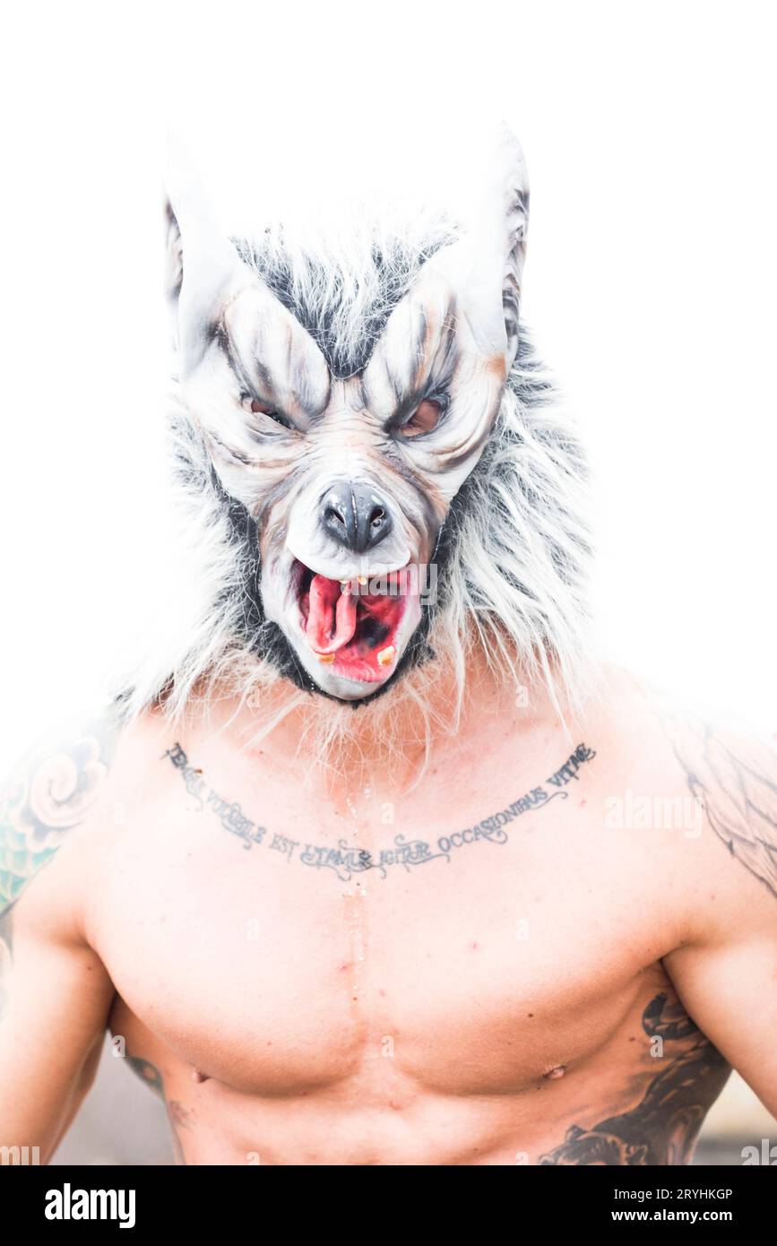 Versteckende hi-res stock photography and images - Alamy