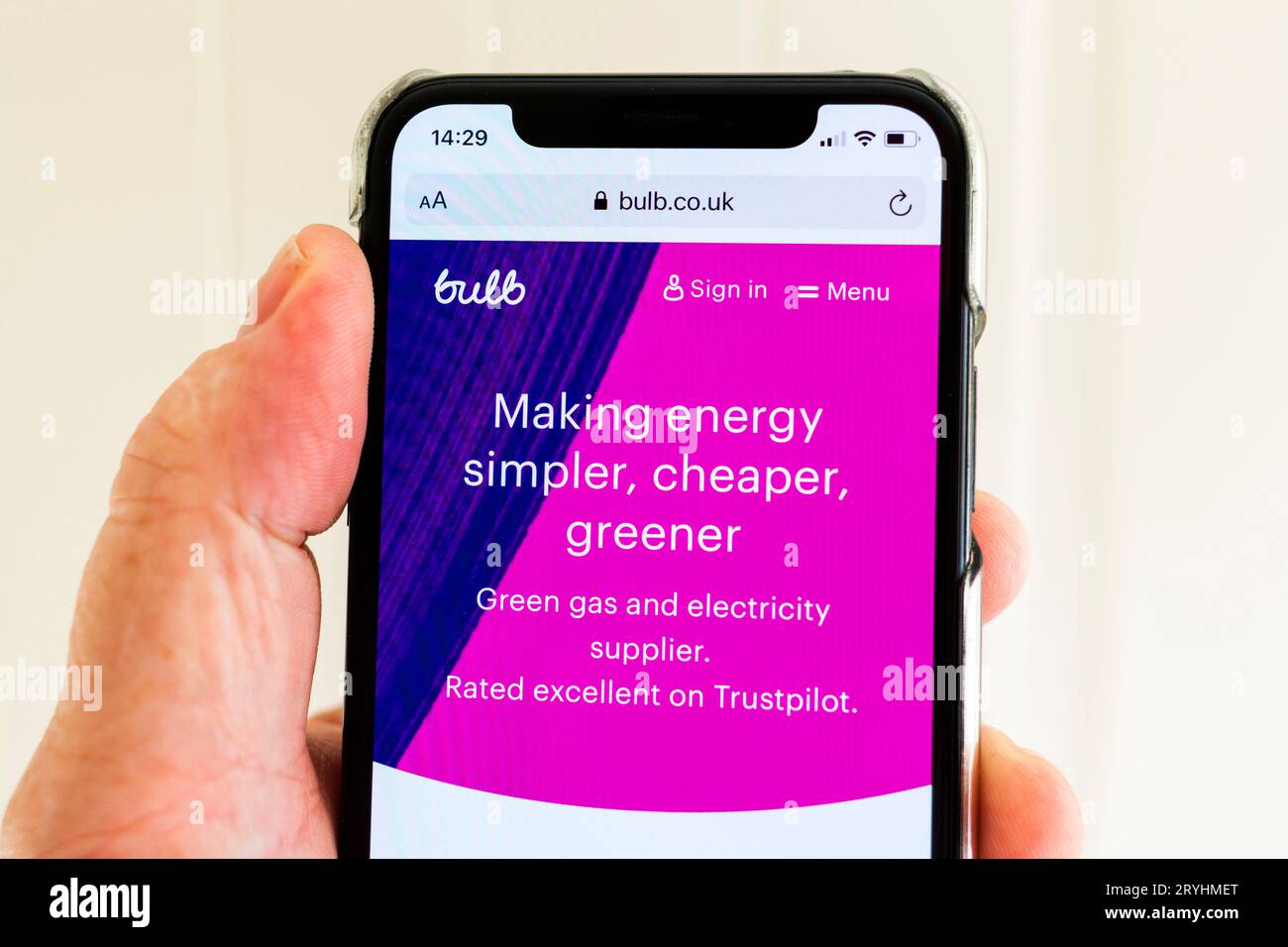 Electricity bill bulb hi-res stock photography and images - Alamy