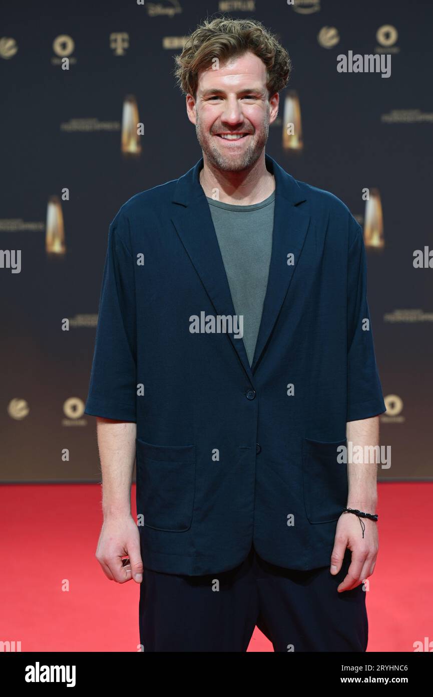 Cologne, Germany. 28th Sep, 2023. Actor Luke Mockridge comes to the ...