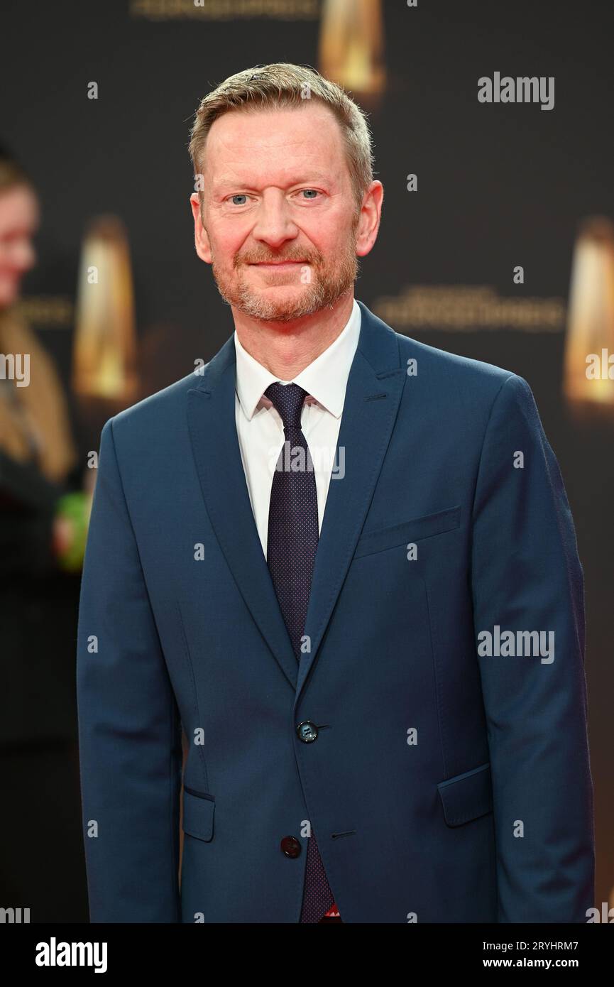 28 September 2023, North Rhine-Westphalia, Cologne: Presenter Michael ...