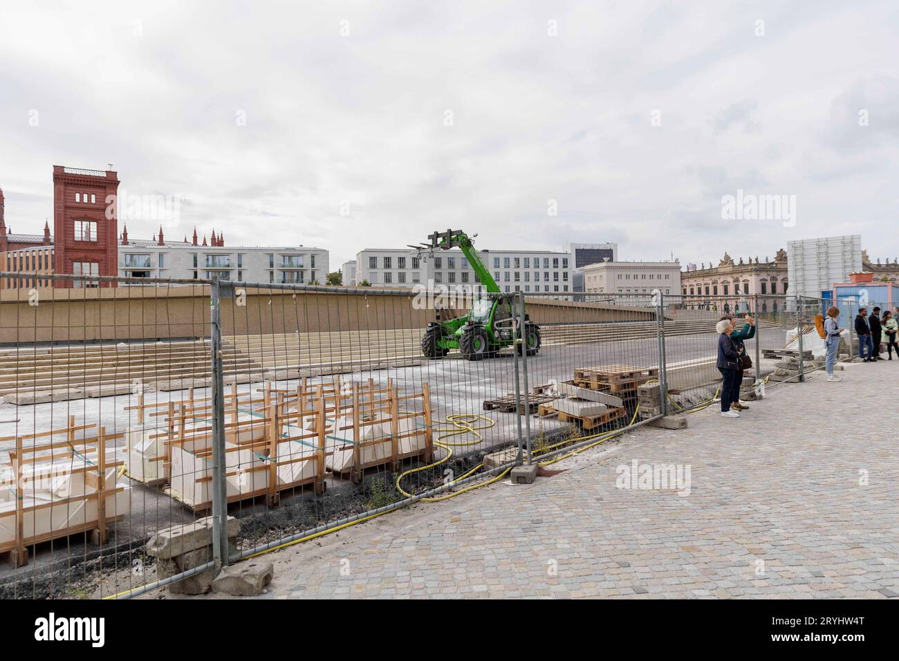 Unity berlin 1990 hi-res stock photography and images - Alamy