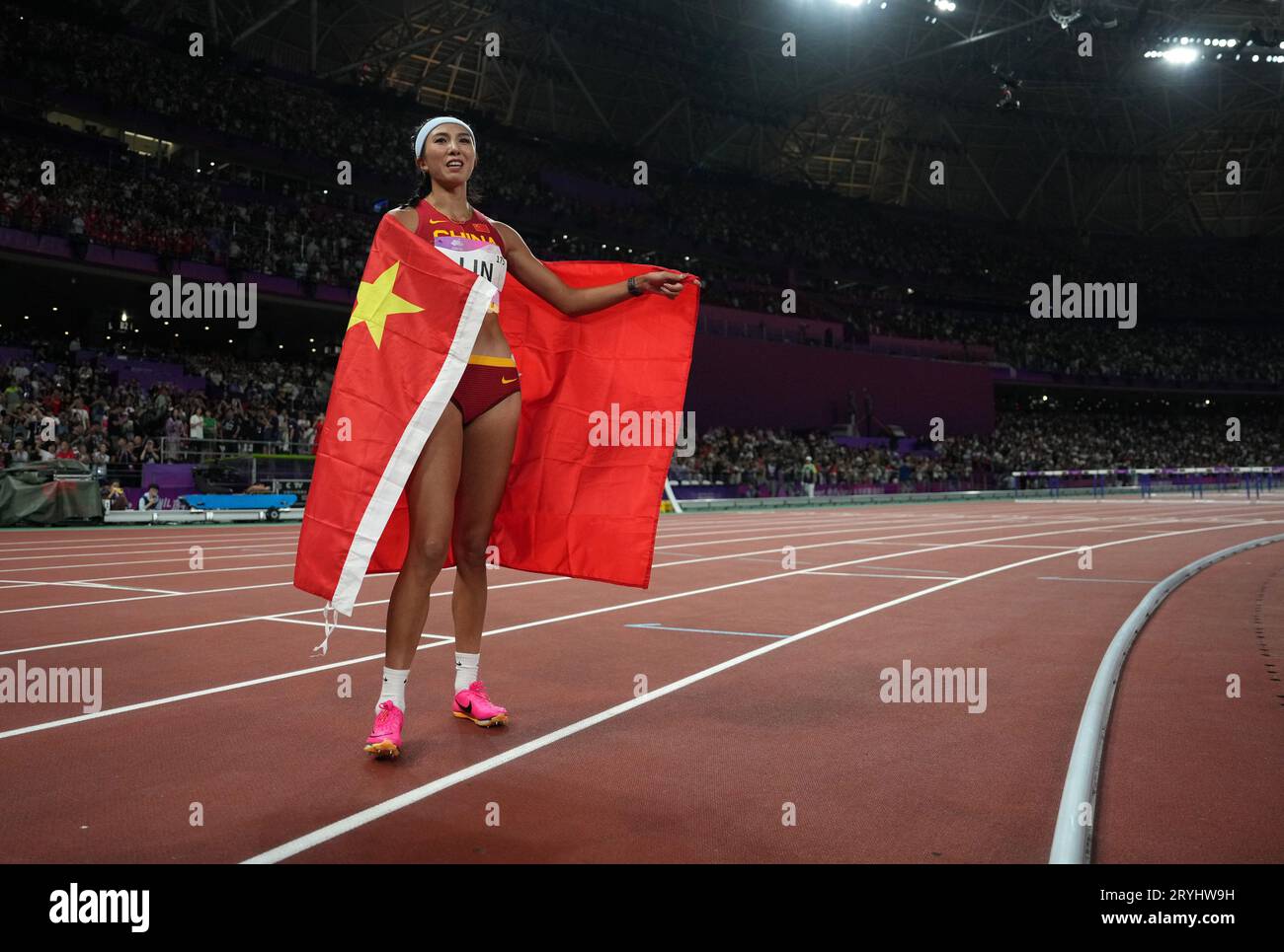 Hangzhou, China's Zhejiang Province. 1st Oct, 2023. Lin Yuwei of China ...