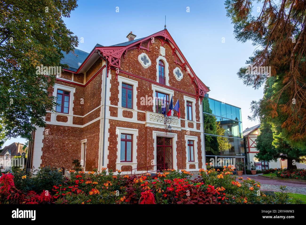 Exterior view of Viroflay city hall. Viroflay is a town located in the ...