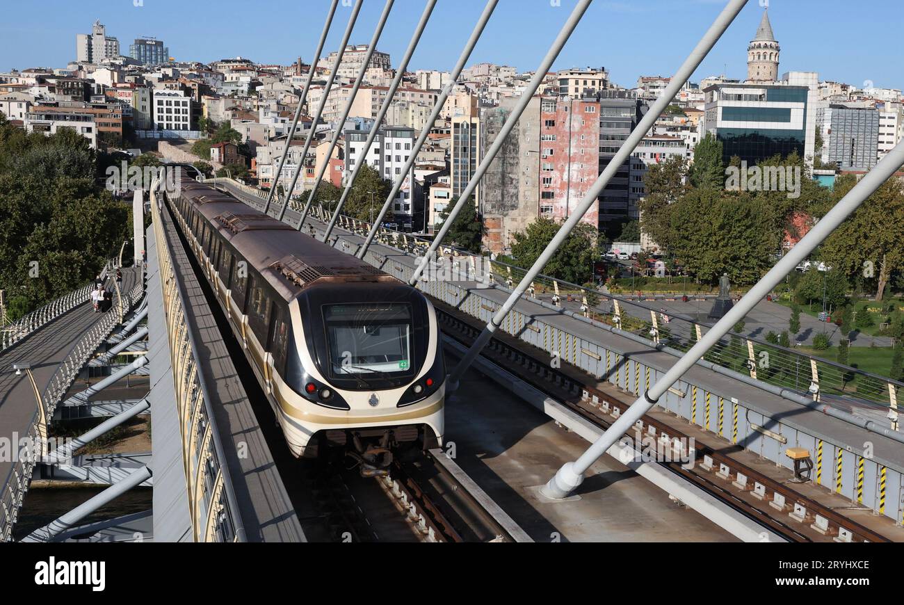 Istanbul metro hi-res stock photography and images - Alamy
