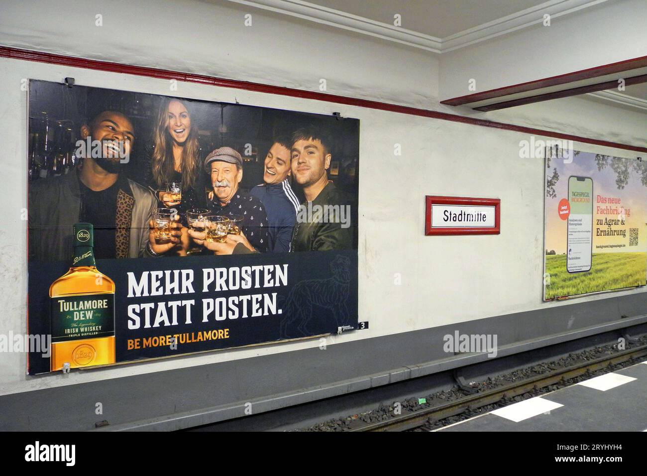 Mehr prosten, statt posten fuer die Zielgruppe der Jugend *** More ...