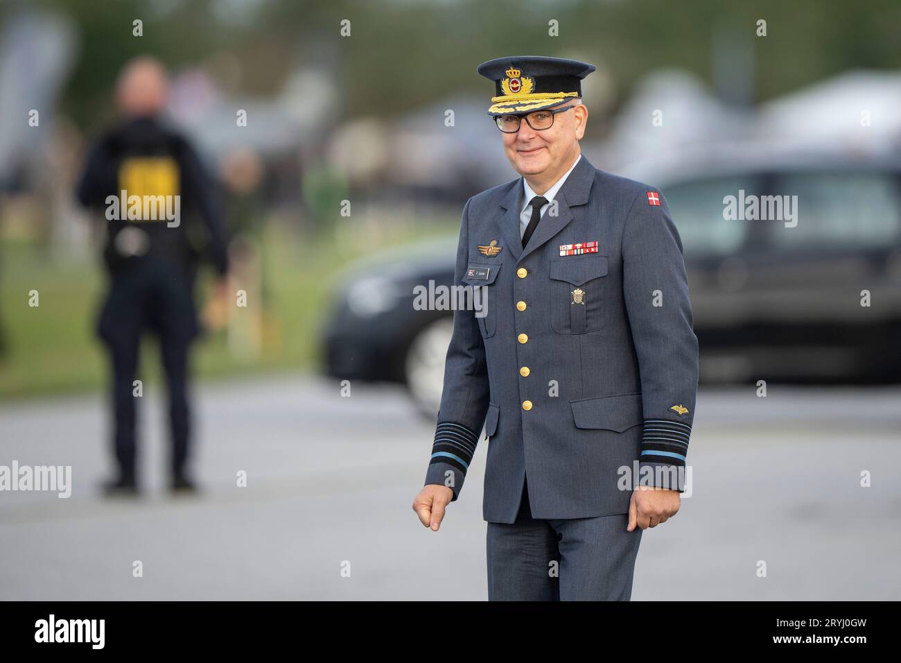 Chief of Defence, General Flemming Lentfer arrives - Skrydstrup Air ...
