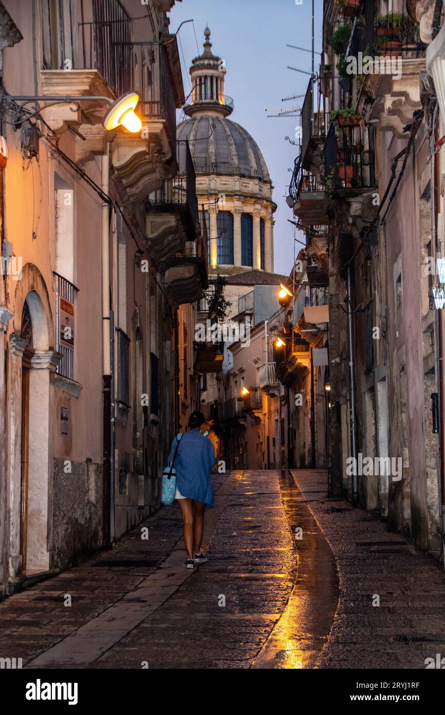 Night old medieval ragusa hi-res stock photography and images - Alamy