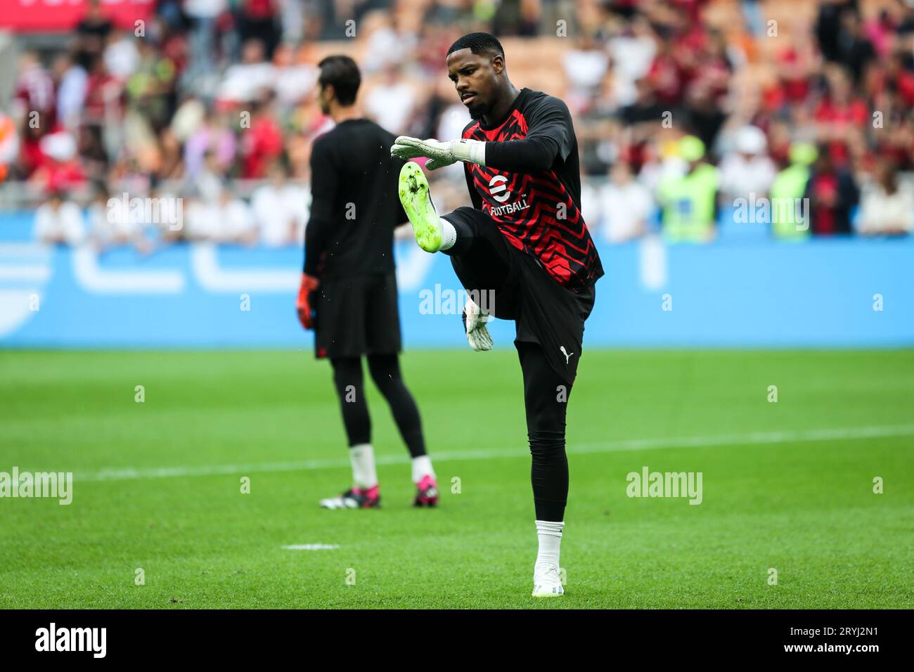 Mike Maignan, Milan goalkeeper Stock Photo - Alamy
