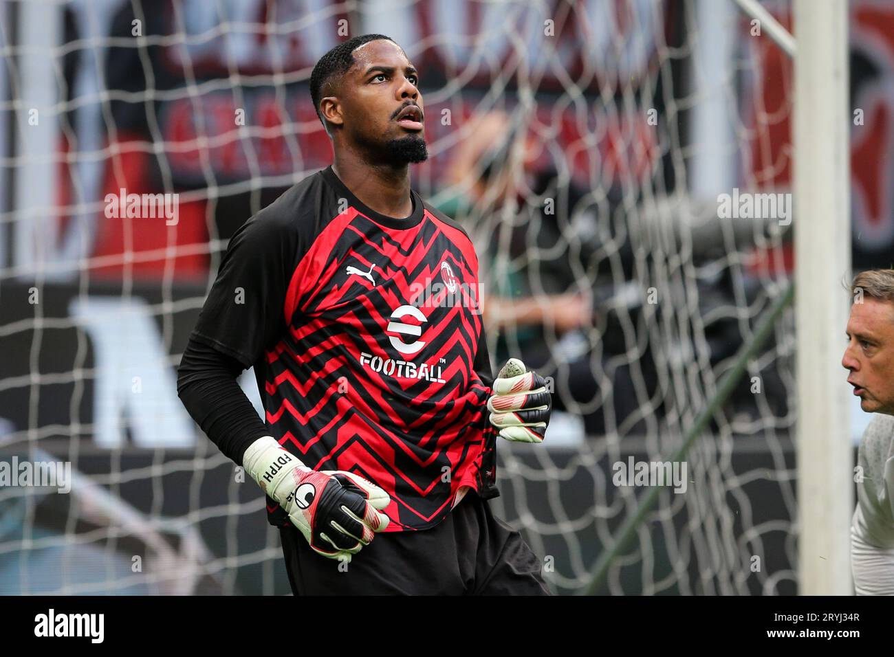 Mike Maignan, Milan goalkeeper Stock Photo - Alamy