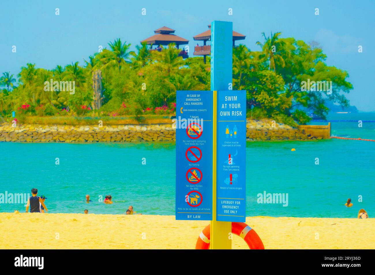 Sentosa island beach hi-res stock photography and images - Alamy