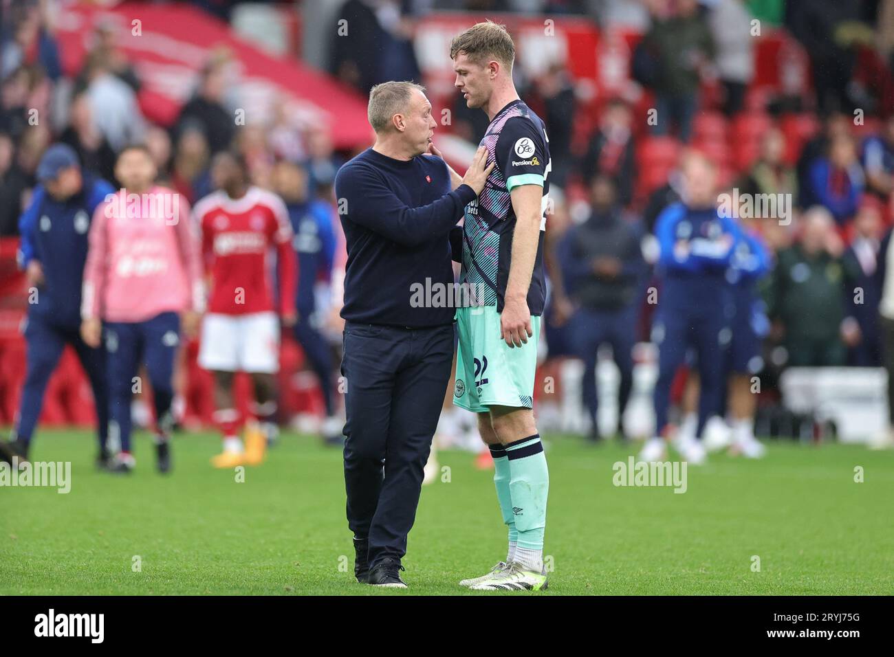 Nathan collins brentford hi-res stock photography and images - Alamy