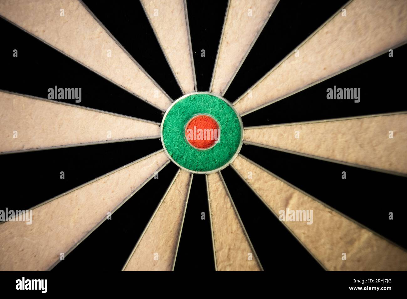 Dartboard texture hi-res stock photography and images - Alamy