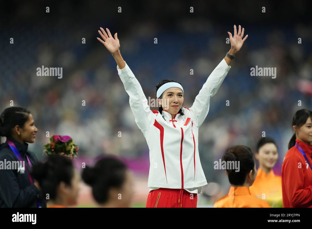Hangzhou, China's Zhejiang Province. 1st Oct, 2023. Gold medalist Lin ...