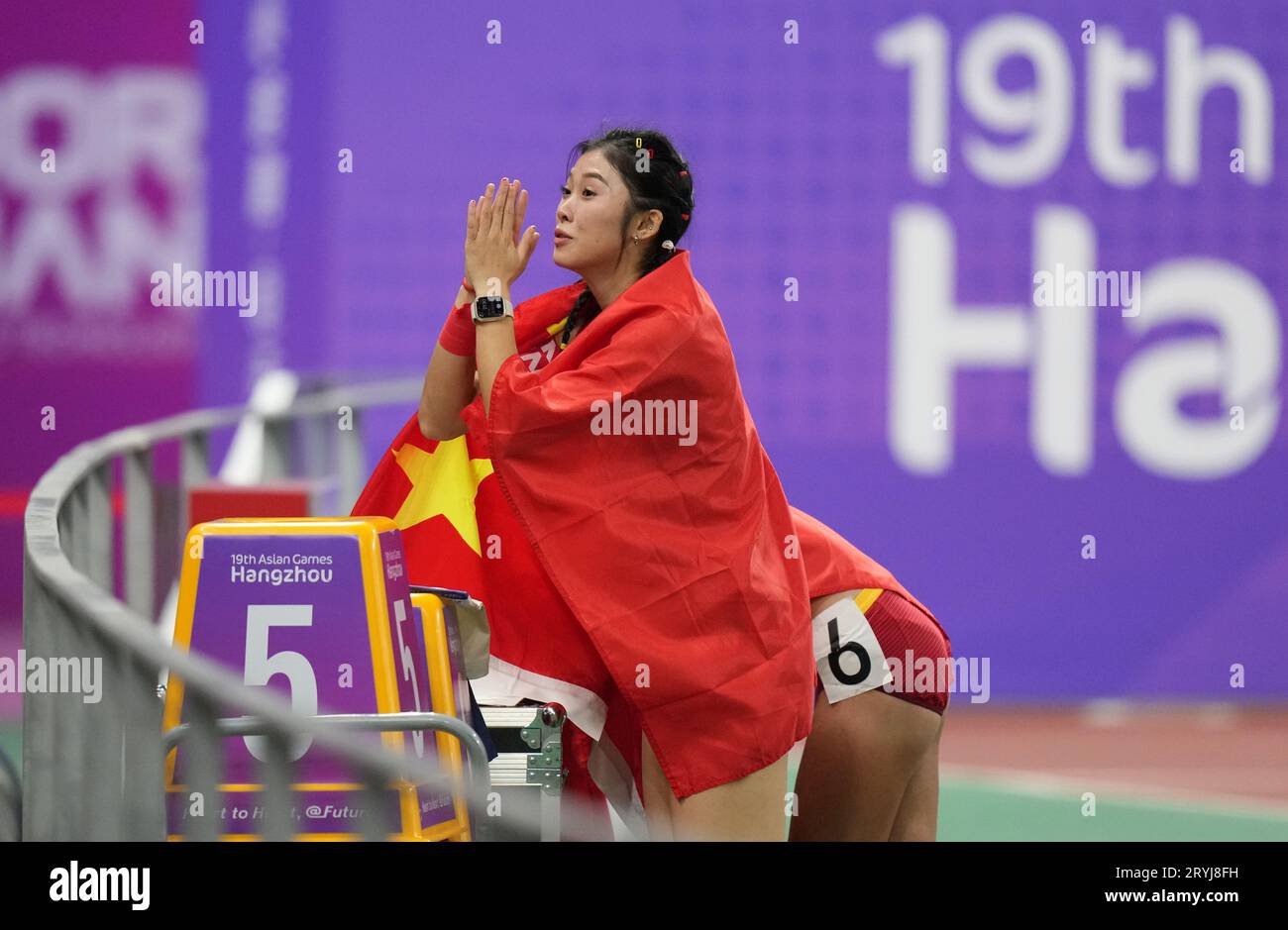 Hangzhou, China's Zhejiang Province. 1st Oct, 2023. Wu Yanni of China ...