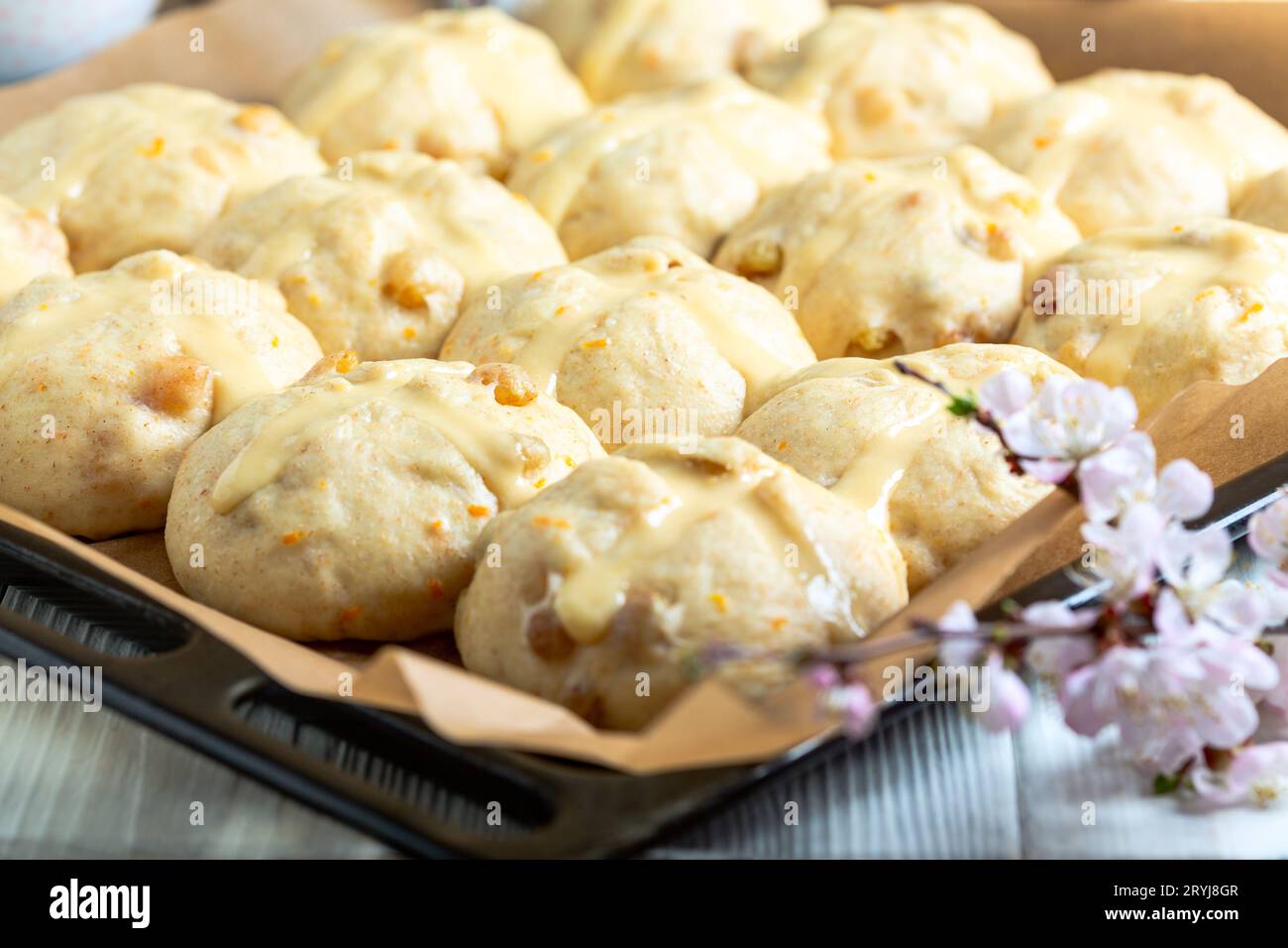 Rising of the cross hi-res stock photography and images - Alamy