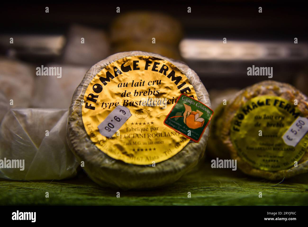 Casgiu Casanu certified raw sheep's milk cheese from Bastelicaccia ...