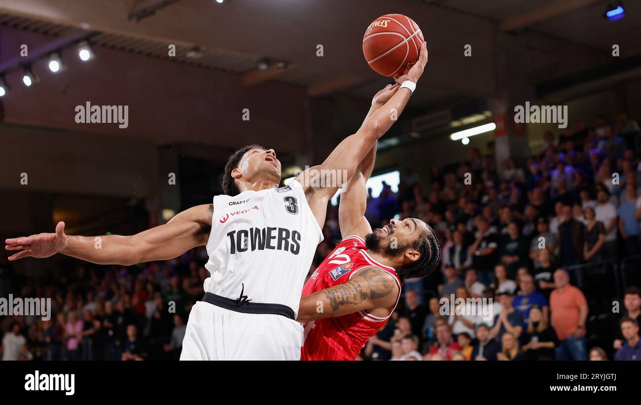 Mark hughes hamburg towers hi-res stock photography and images - Alamy