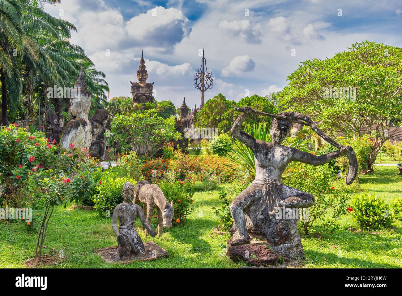 Vientiane Laos, statue at Buddha Park Xieng Khuan Stock Photo - Alamy