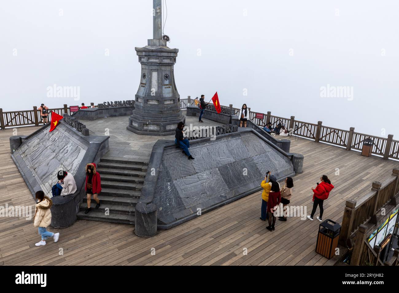 The Summit of the Fansipan in Vietnam Stock Photo - Alamy