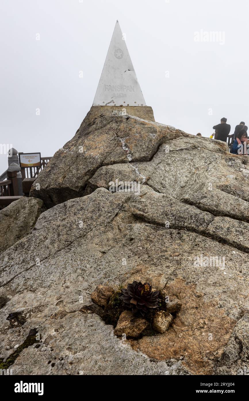 Fansipan highest mountain hi-res stock photography and images - Alamy